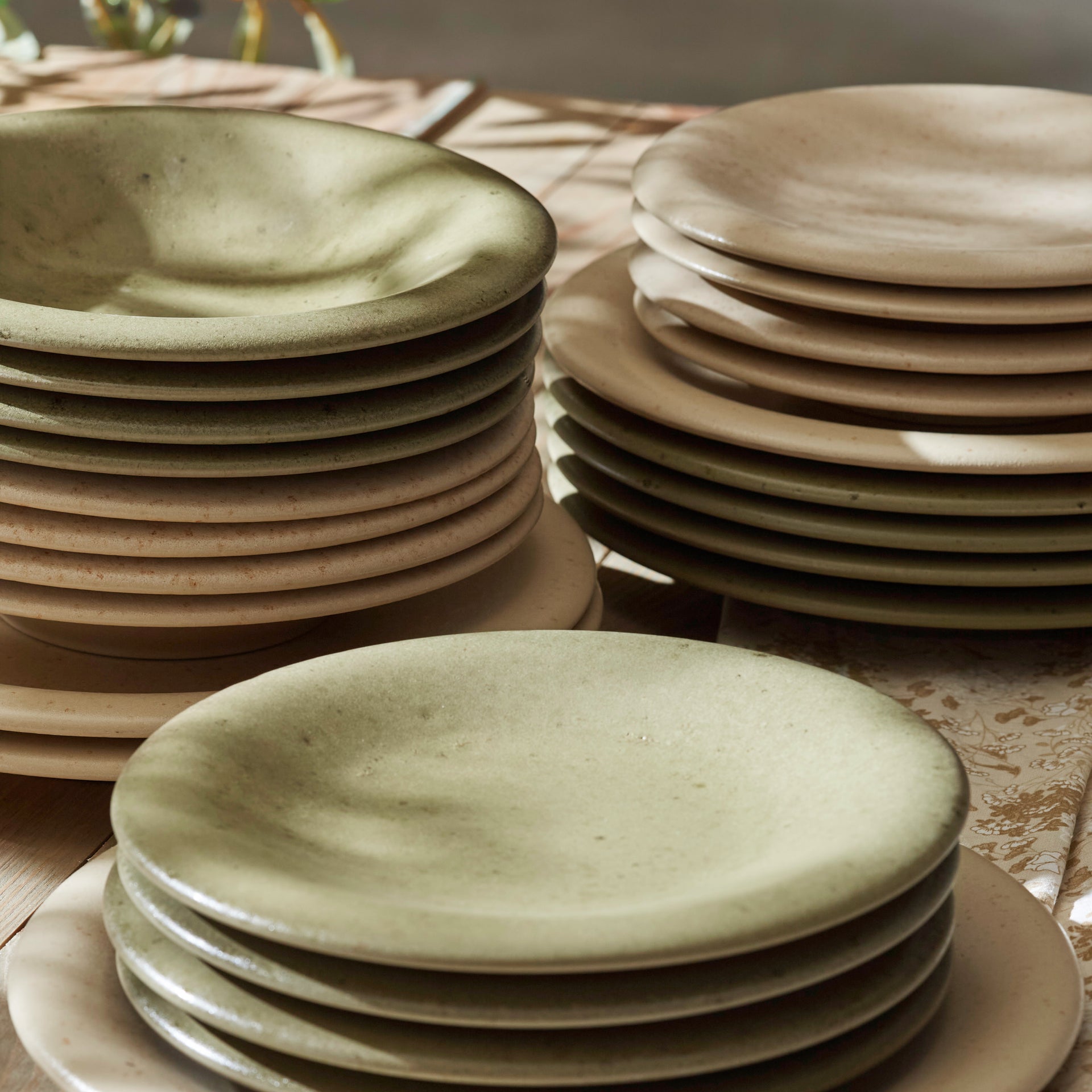 Stone + Lain Aro Stoneware Cream Matte Dinnerware Set | 24-Piece ...